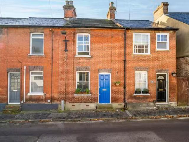 2 bedroom cottage for rent in Sopwell Lane, St. Albans, Hertfo.