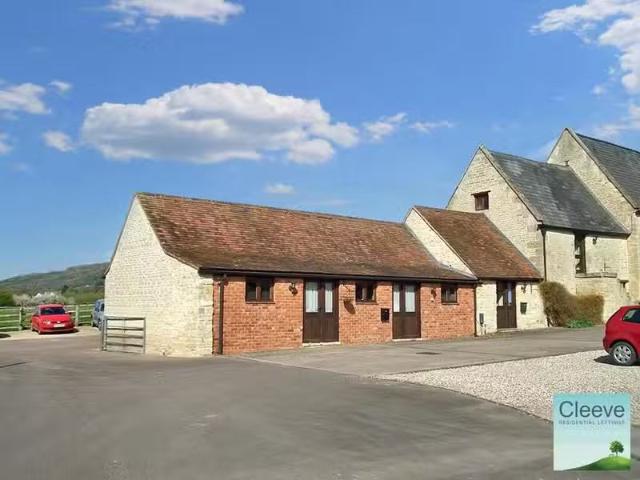 2 bedroom cottage for rent in Southam Manor, GL52