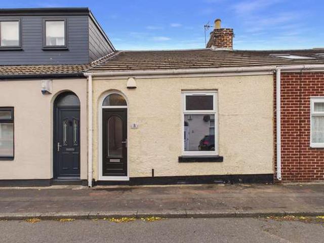 2 Bedroom Cottage House