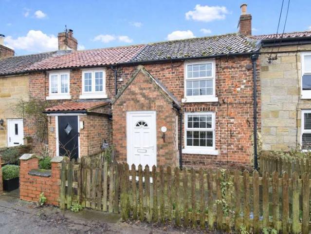 2 Bedroom Cottage House