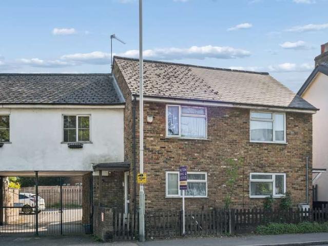 2 Bedroom Cottage House