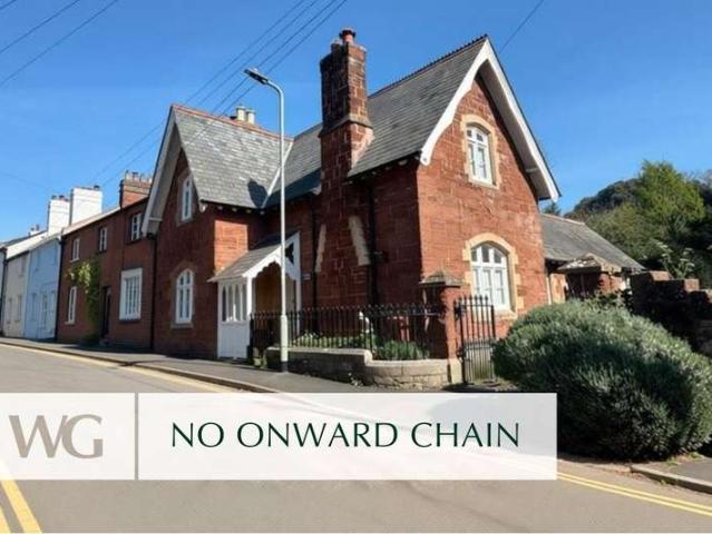 2 Bedroom Cottage House