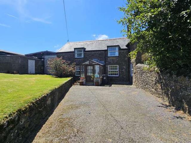 2 Bedroom Cottage House