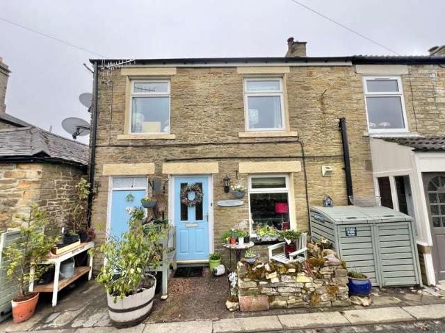 2 Bedroom Cottage House