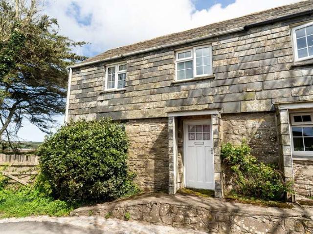 2 Bedroom Cottage House