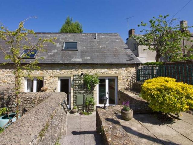 2 Bedroom Cottage House