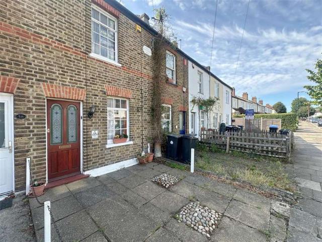 2 Bedroom Cottage House
