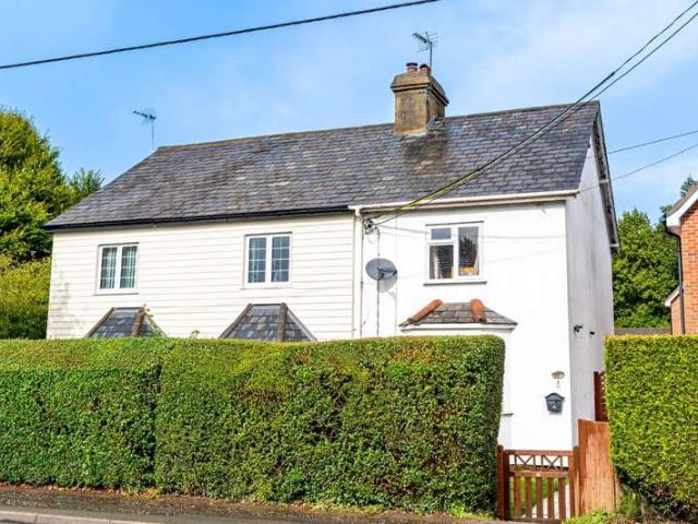 2 Bedroom Cottage House
