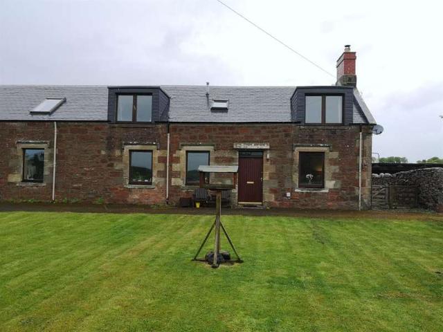 2 Bedroom Cottage House