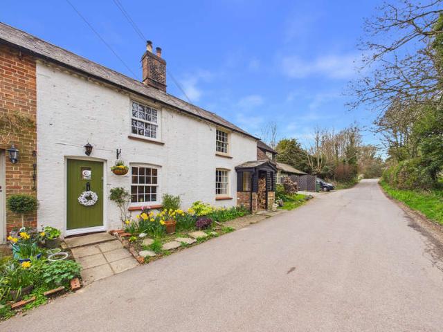 2 Bedroom Cottage House