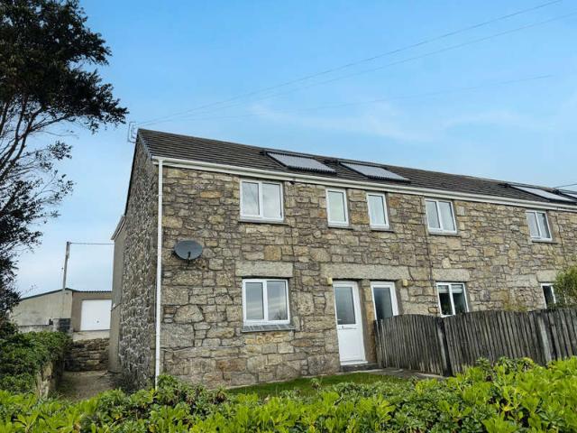 2 Bedroom Cottage House