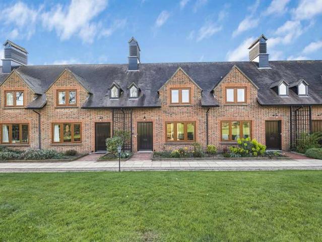 2 Bedroom Cottage House