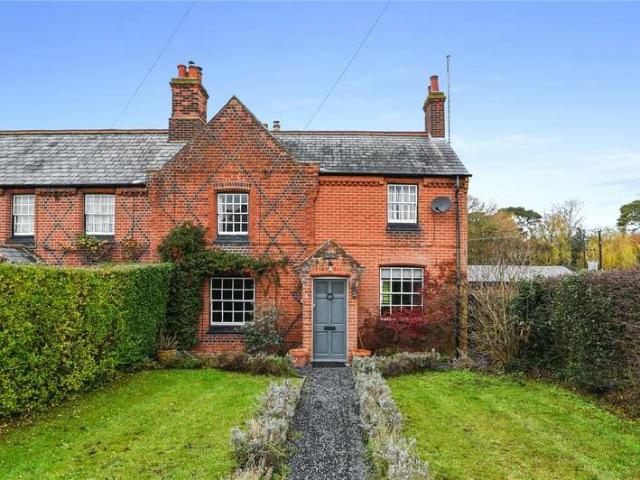 2 Bedroom Cottage House