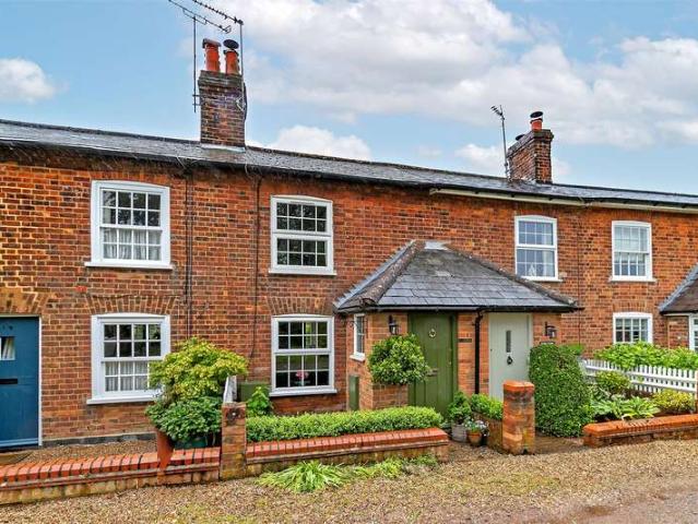 2 Bedroom Cottage House
