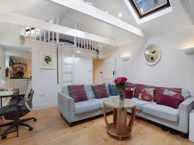 1 Bedroom Cottage House