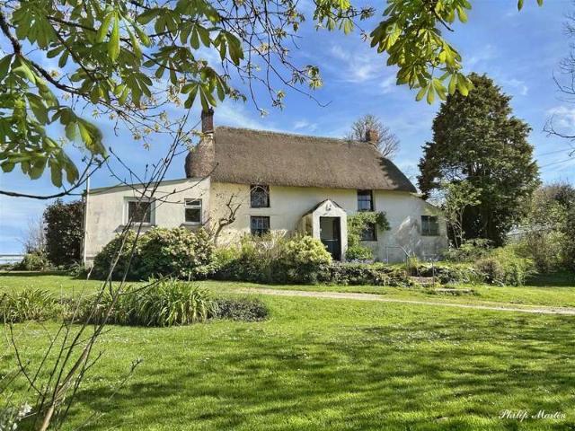2 Bedroom Cottage House