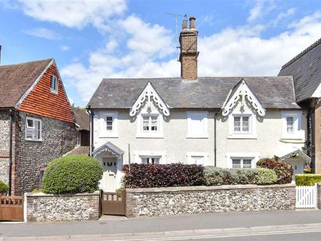 2 Bedroom Cottage House