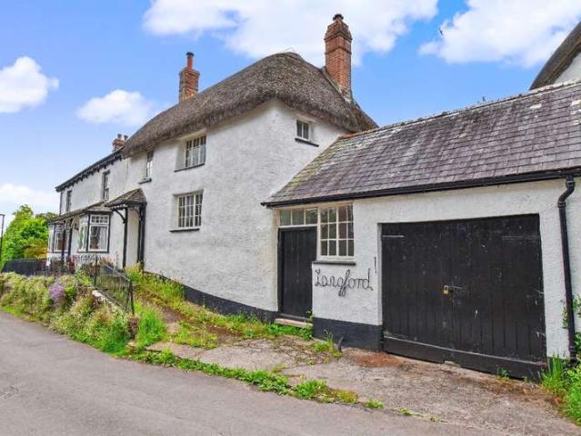 2 Bedroom Cottage House