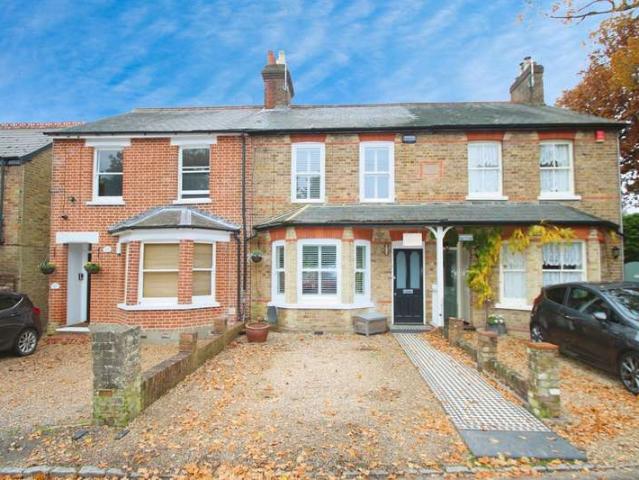 2 Bedroom Cottage House