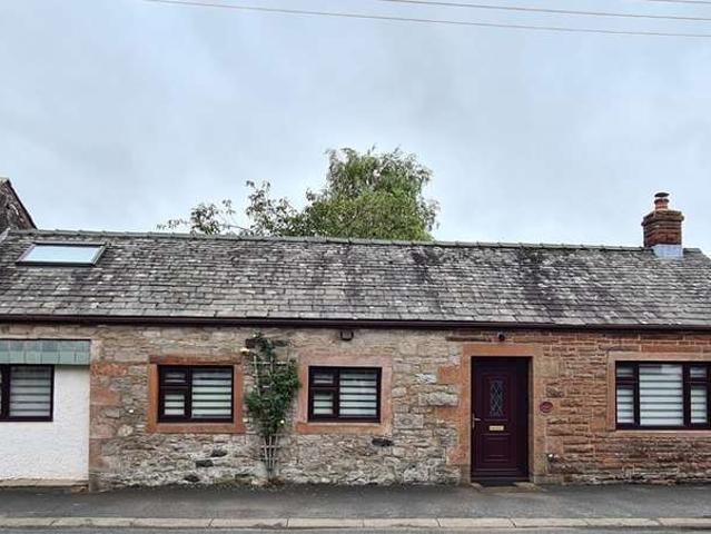 2 Bedroom Cottage House