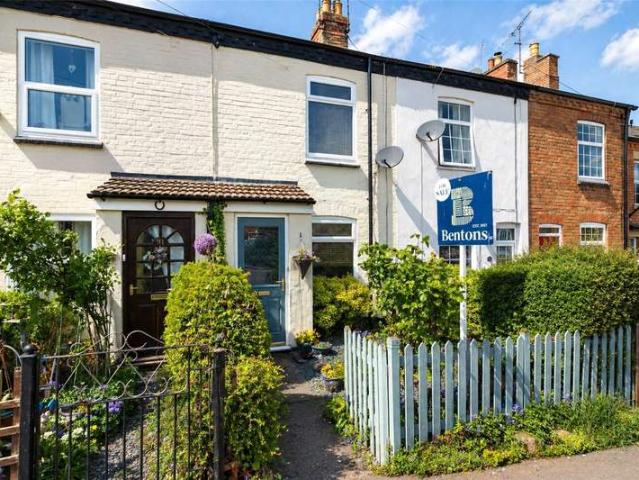 2 Bedroom Cottage House