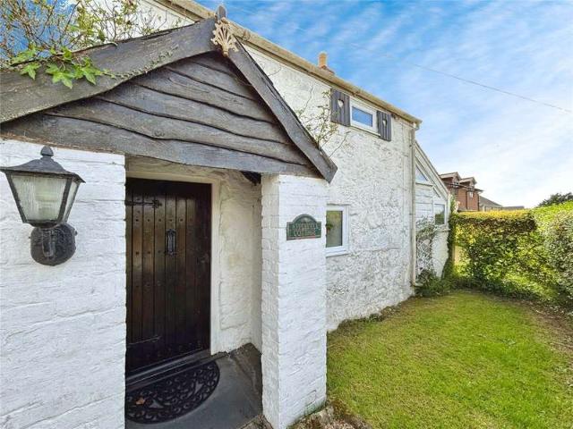 2 Bedroom Cottage House