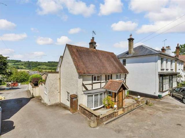 2 Bedroom Cottage House
