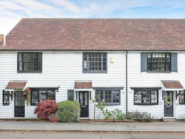 2 Bedroom Cottage House