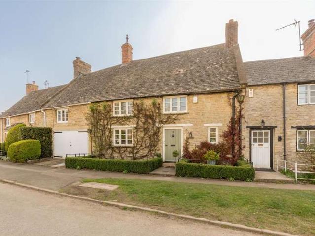 2 Bedroom Cottage House