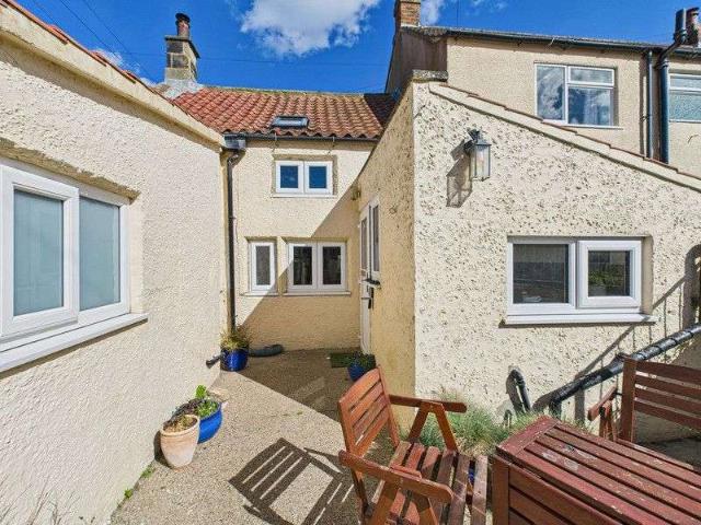2 Bedroom Cottage House