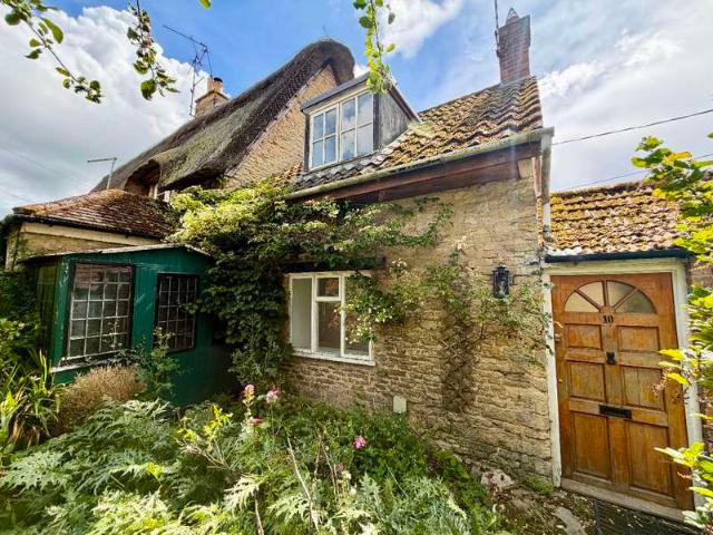 2 Bedroom Cottage House