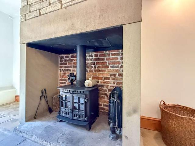 2 Bedroom Cottage House