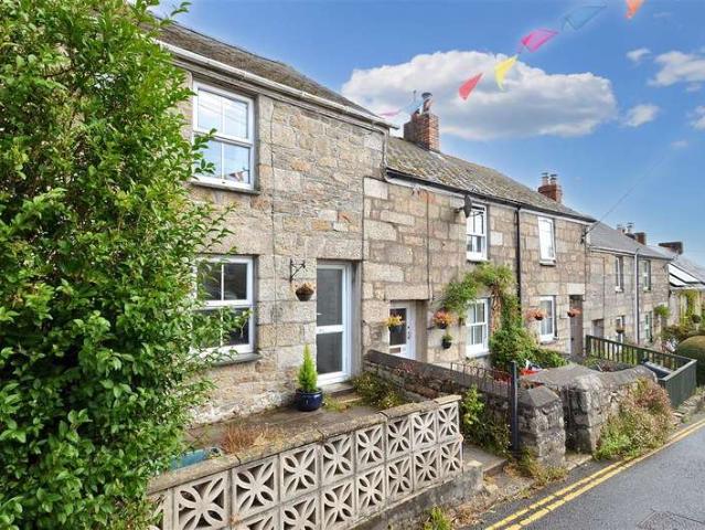 2 Bedroom Cottage House
