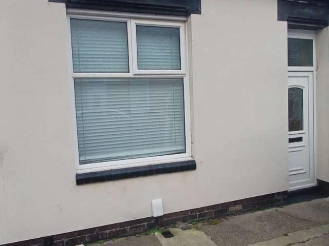 2 Bedroom Cottage House