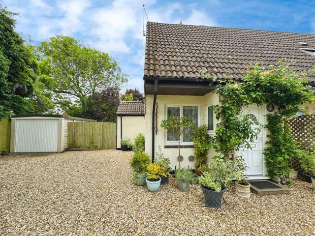 2 Bedroom Cottage House