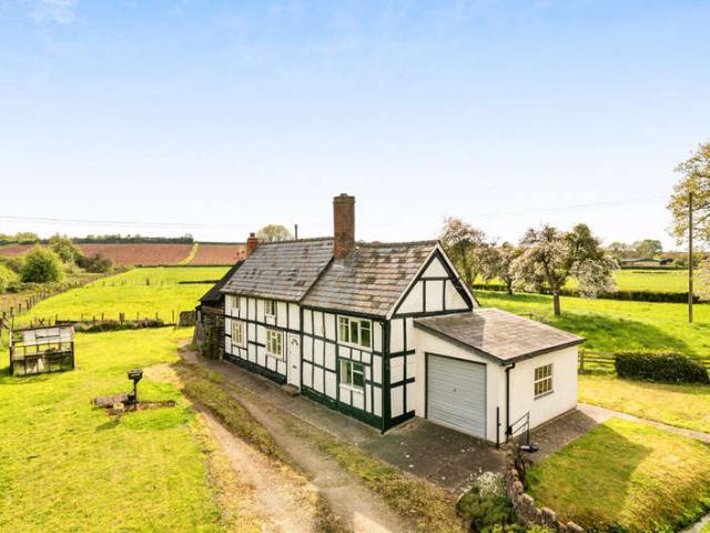 2 Bedroom Cottage House