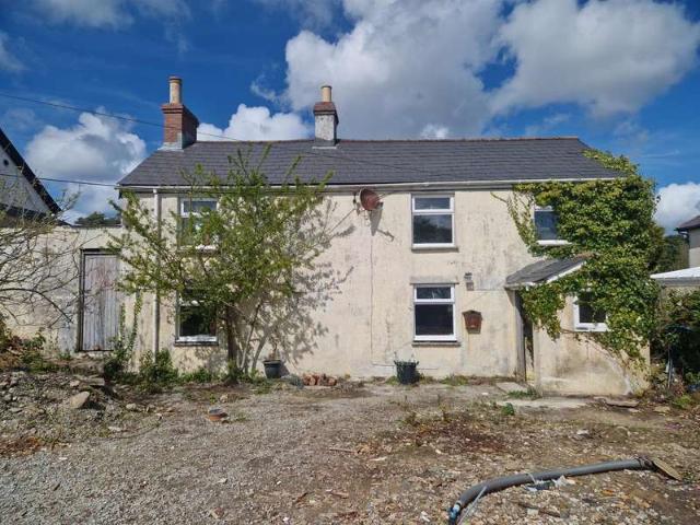 2 Bedroom Cottage House