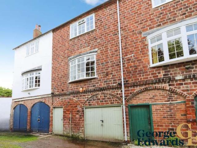 2 Bedroom Cottage House