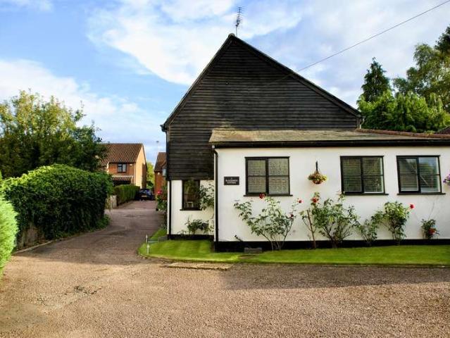 2 Bedroom Cottage House