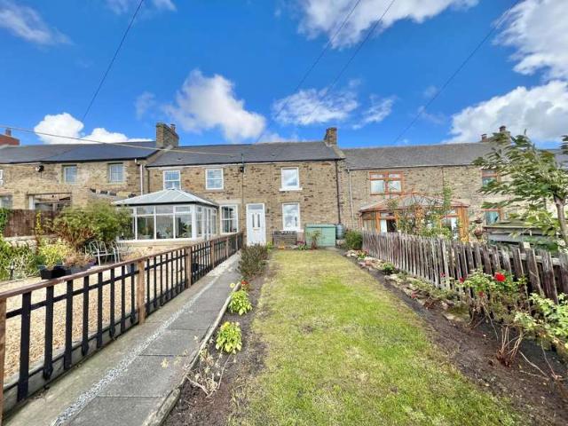 2 Bedroom Cottage House