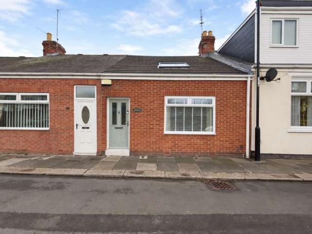 2 Bedroom Cottage House