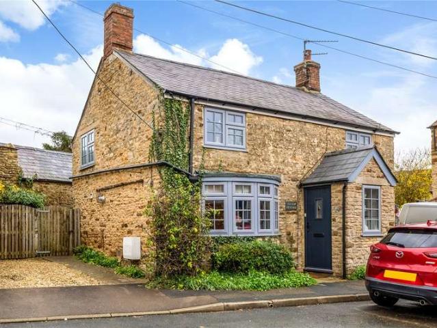 2 Bedroom Cottage House