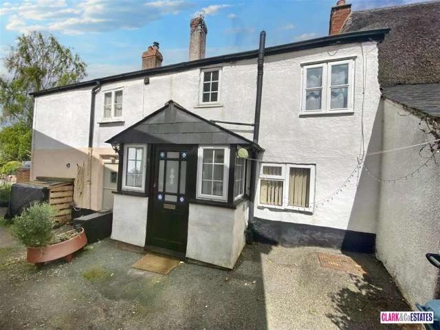 2 Bedroom Cottage House