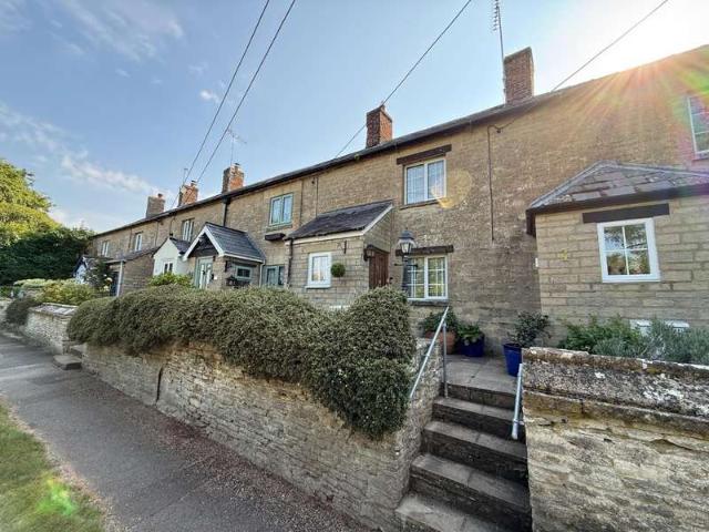 2 Bedroom Cottage House