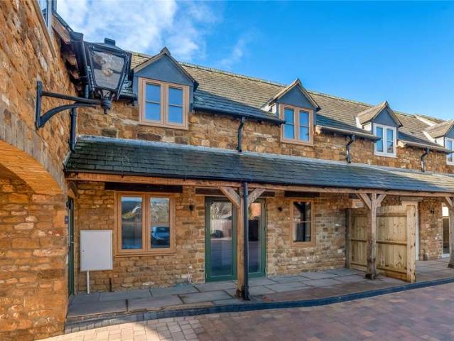 2 Bedroom Cottage House