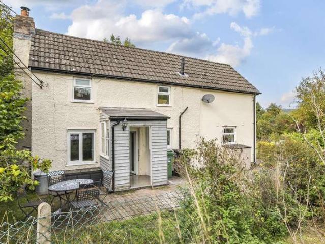 2 Bedroom Cottage House