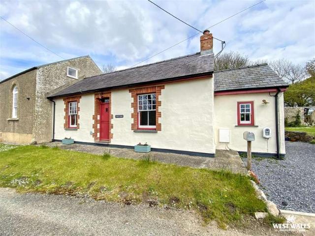 2 Bedroom Cottage House