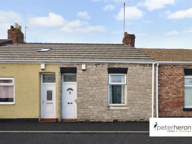 2 Bedroom Cottage House