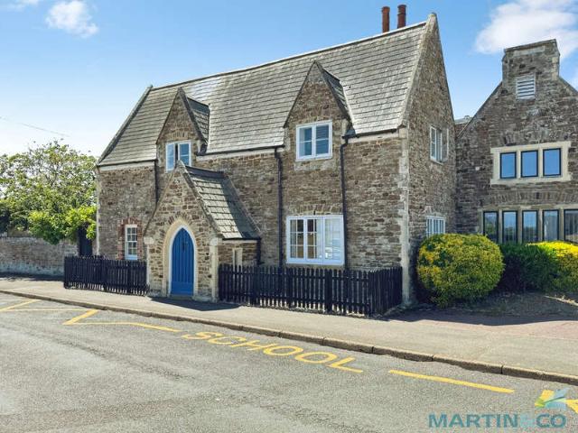 2 Bedroom Cottage House