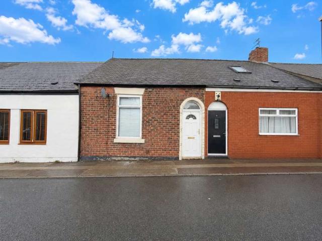 2 Bedroom Cottage House